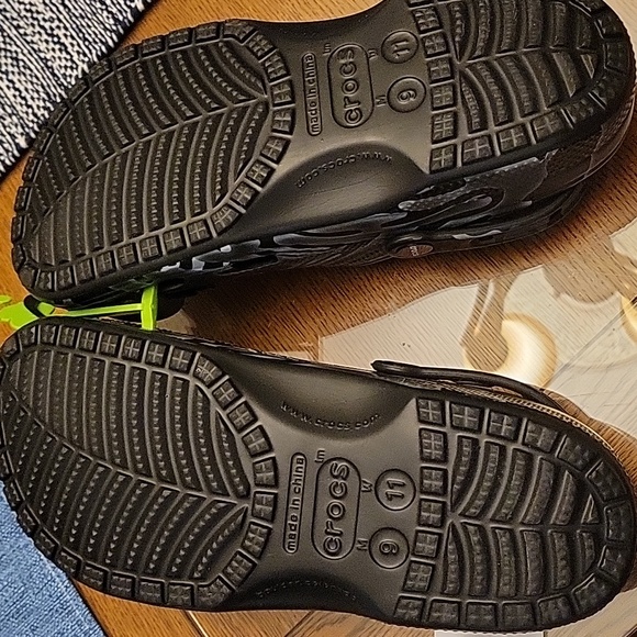 CROCS | Shoes | New Crocs Venom Spiderman Clogs Multiple Sizes ...